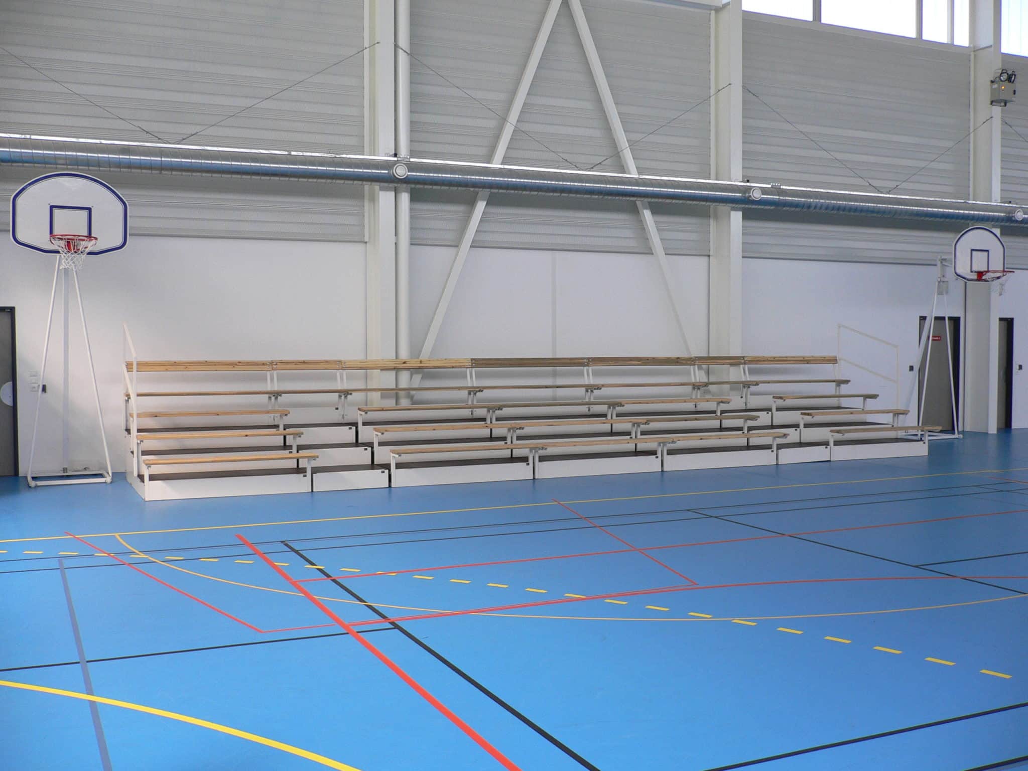 Tribune en acier mobile : vente en France et dans le monde